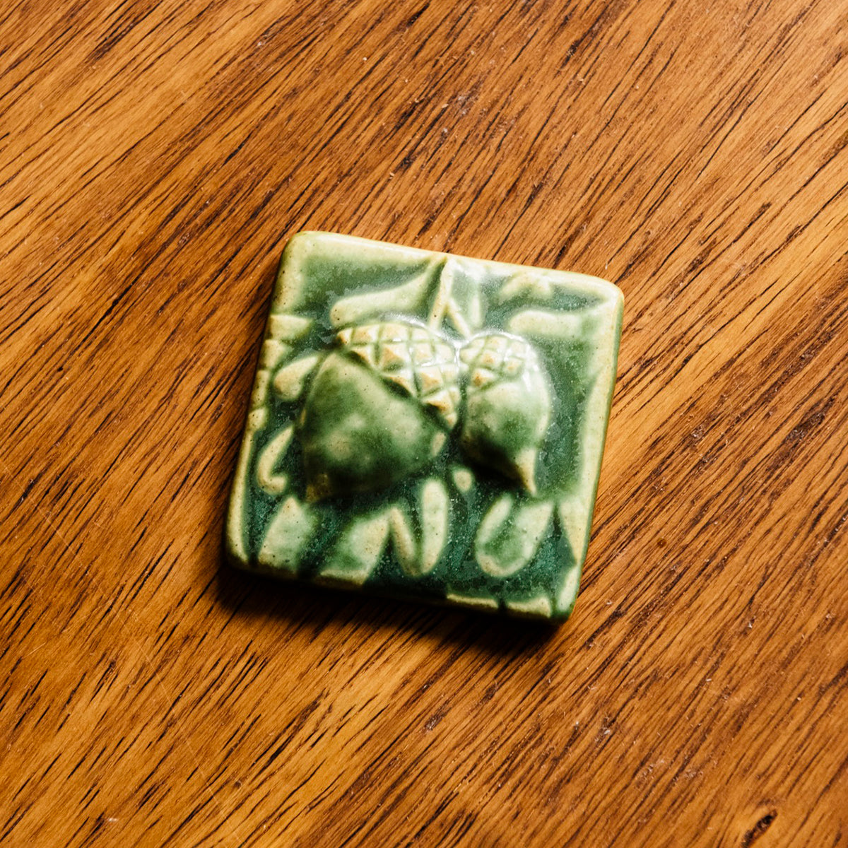 Acorn Tile – Pewabic Pottery