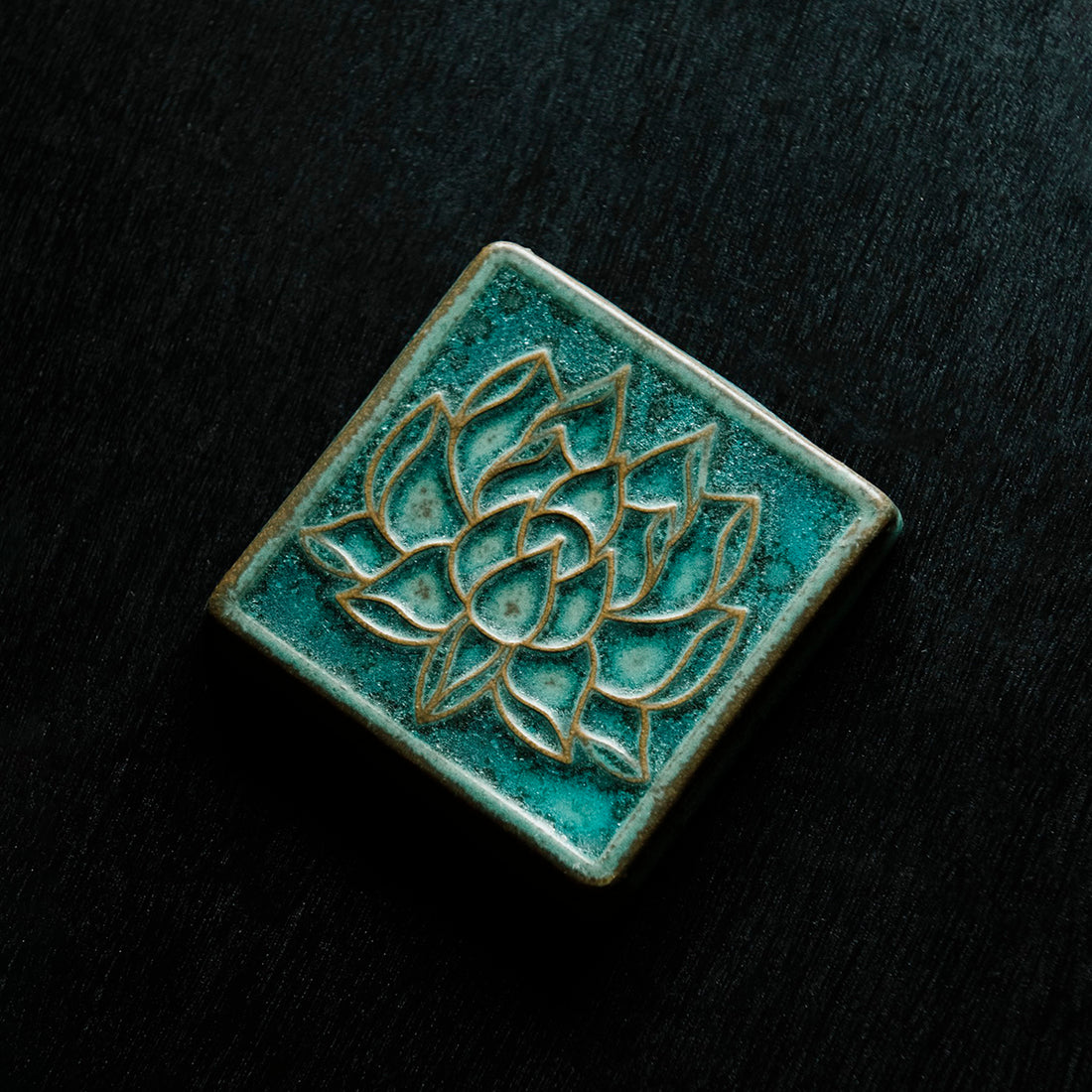 Lotus Tile – Pewabic Pottery