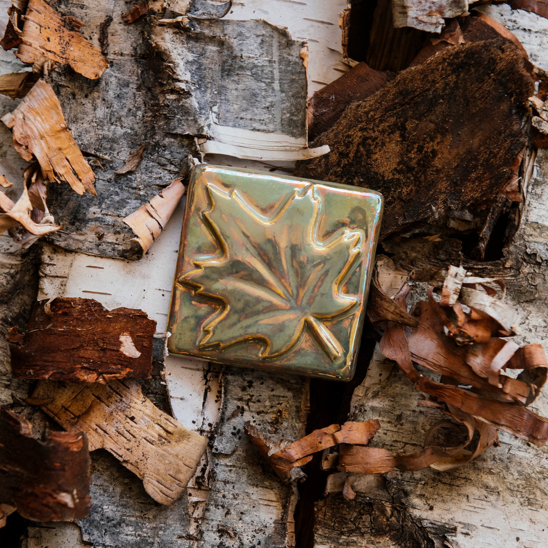 3x3 Maple Leaf Tile | Iridescent – Pewabic Pottery