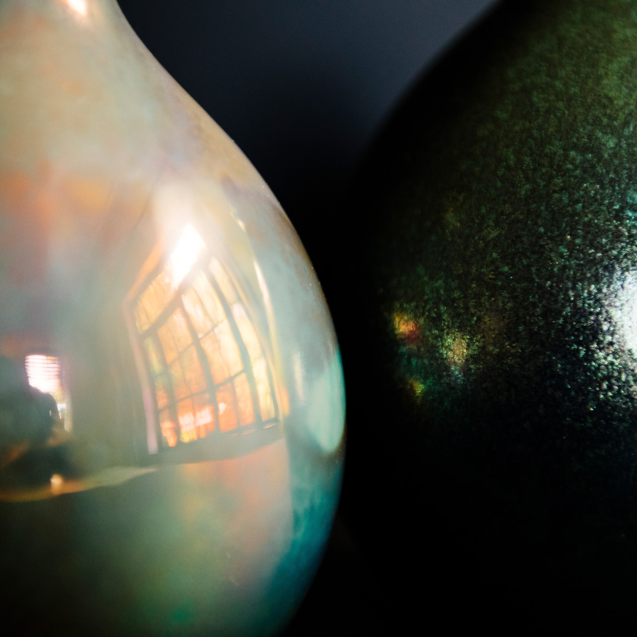 Teardrop Vase | Iridescent – Pewabic Pottery