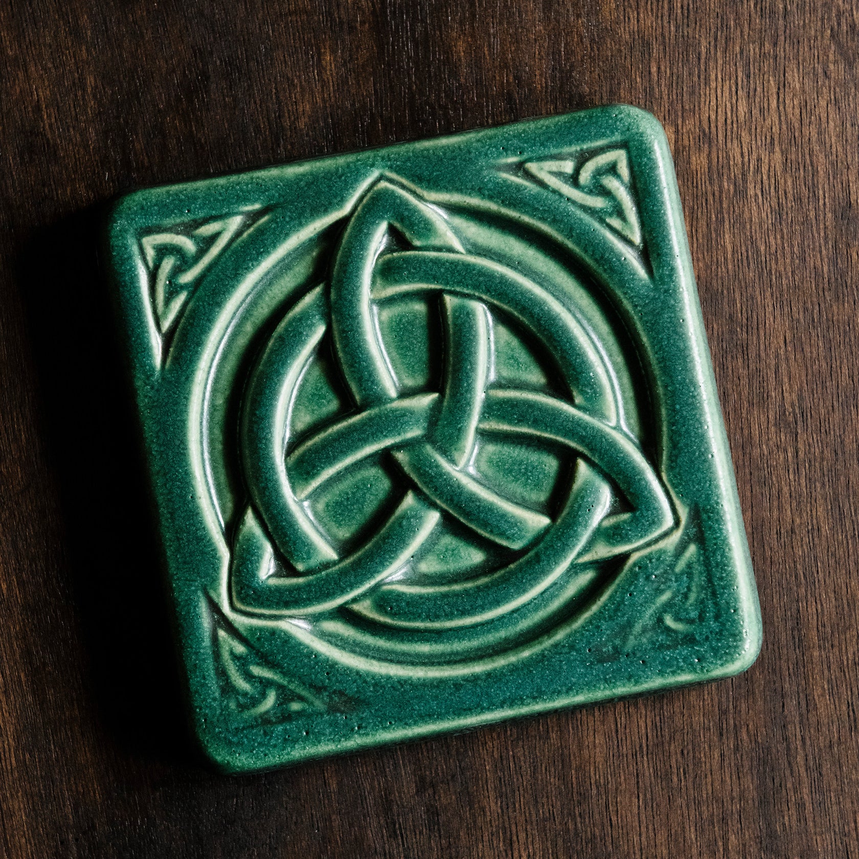 Trinity Knot Tile – Pewabic Pottery
