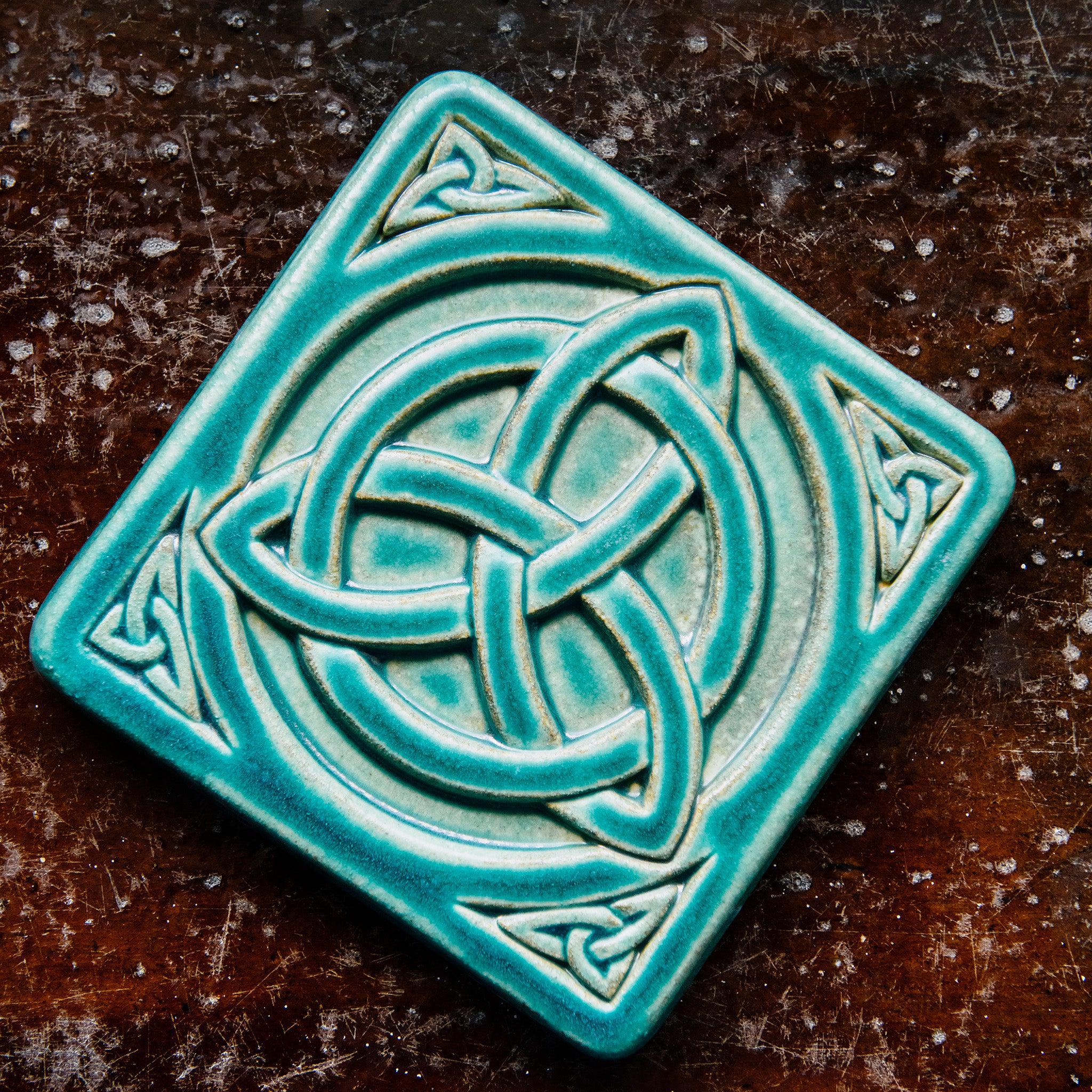 Trinity Knot Tile – Pewabic Pottery