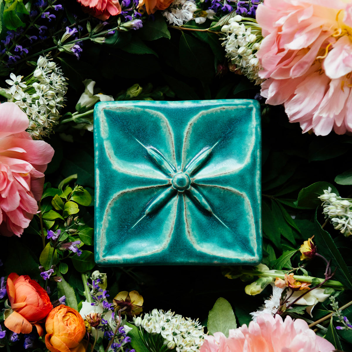 Geo Flower Tile – Pewabic Pottery